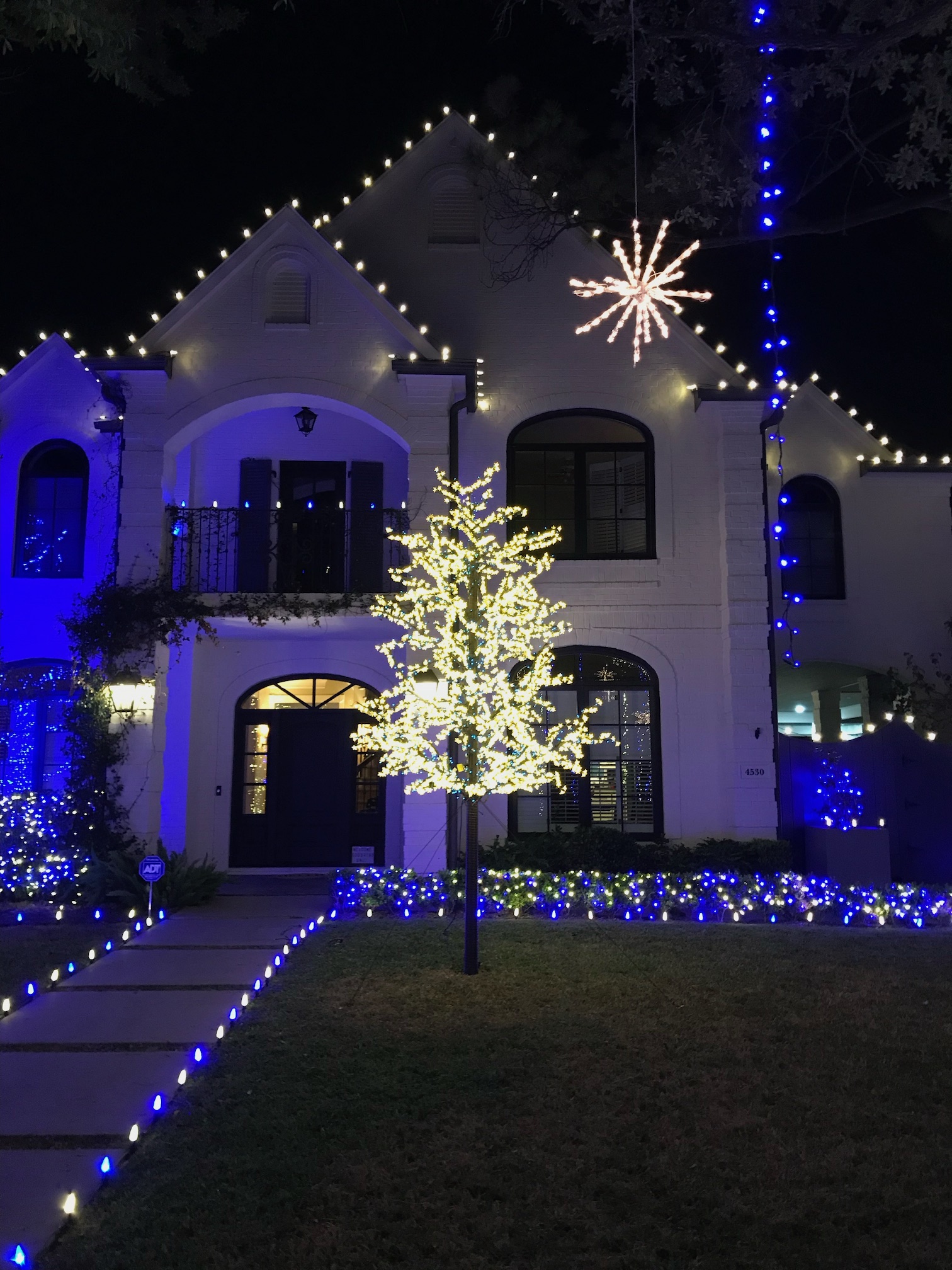 Christmas Light Installation Photo Gallery - No Fuss Lights
